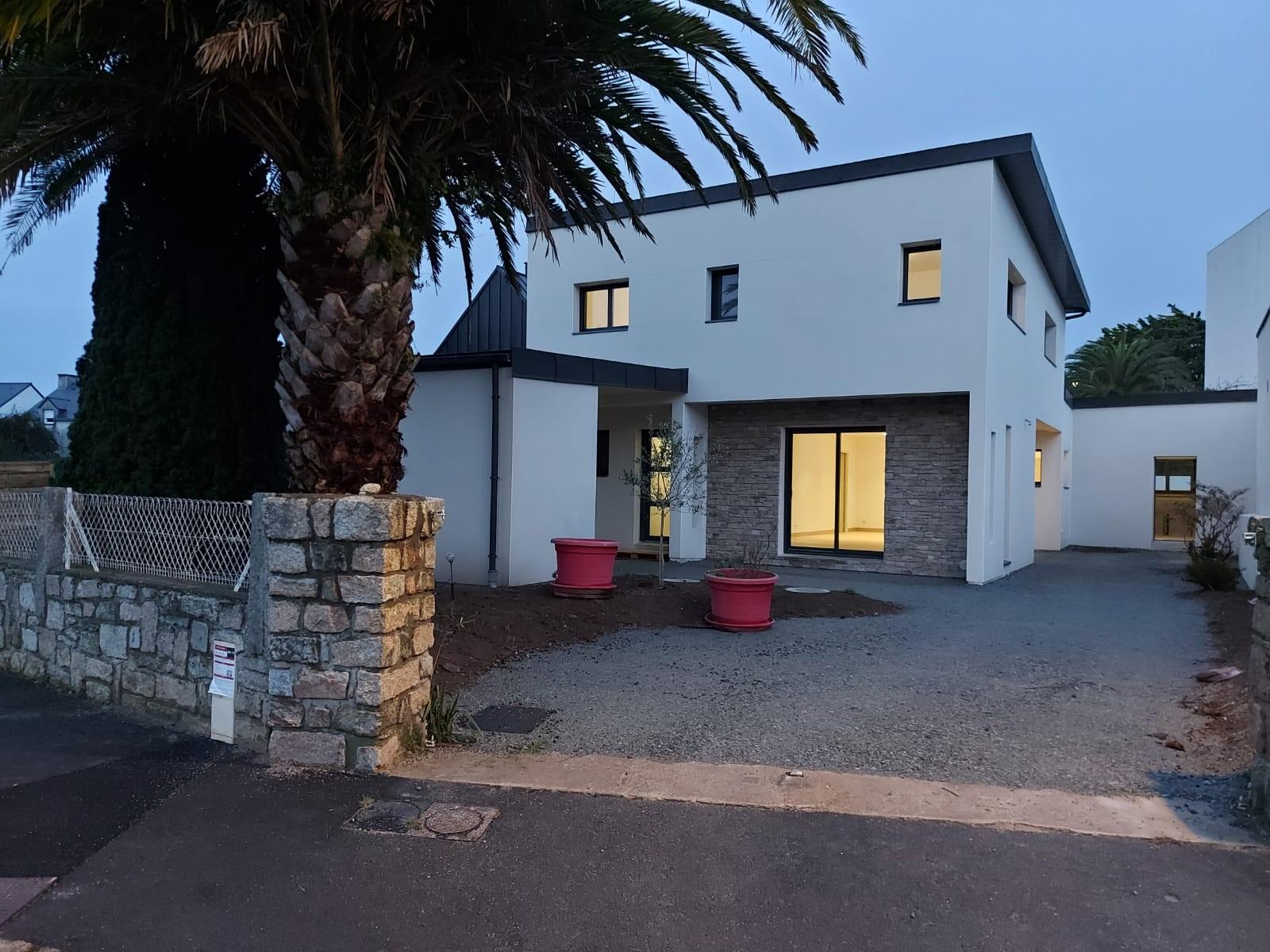 TEMOIGNAGE CLIENT MAISON MODERNE A LARMOR-PLAGE – Constructions du Belon